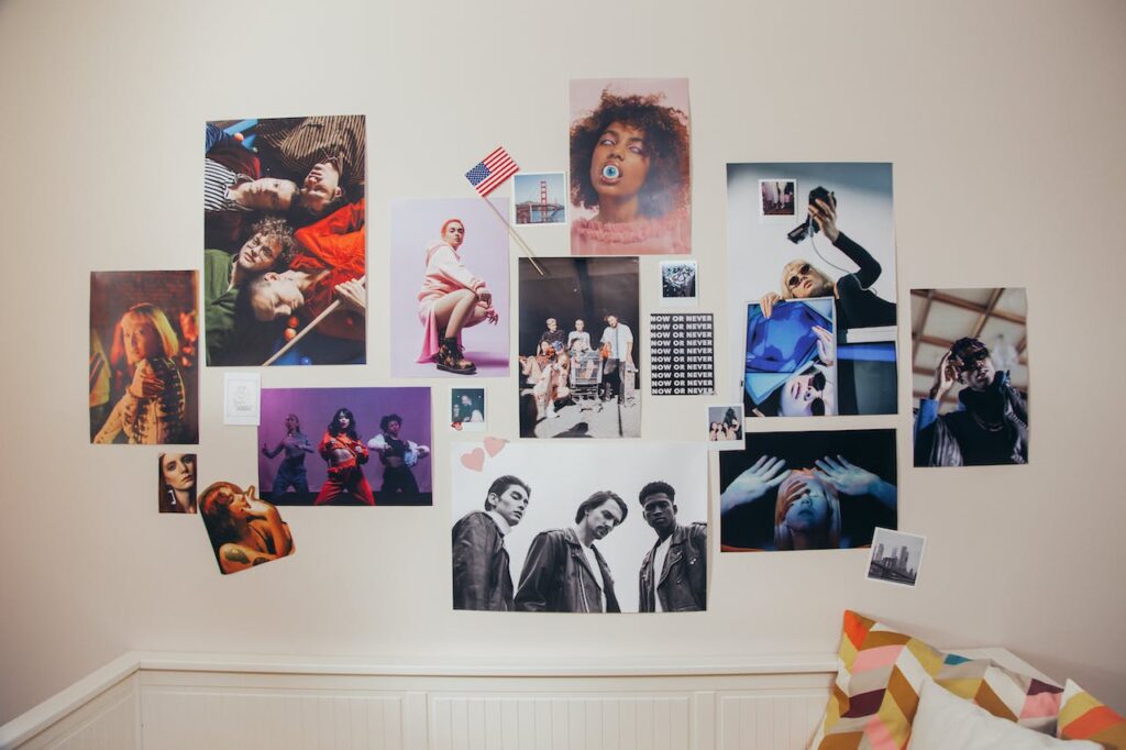 How to Express Yourself with Unique and Stylish Wall Posters in 2025